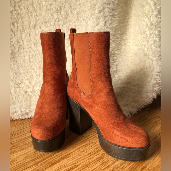 Truffle Connection | Shoes | Truffle Collection Insane Platform Chelsea ...